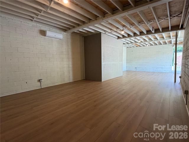 452 Wall Street