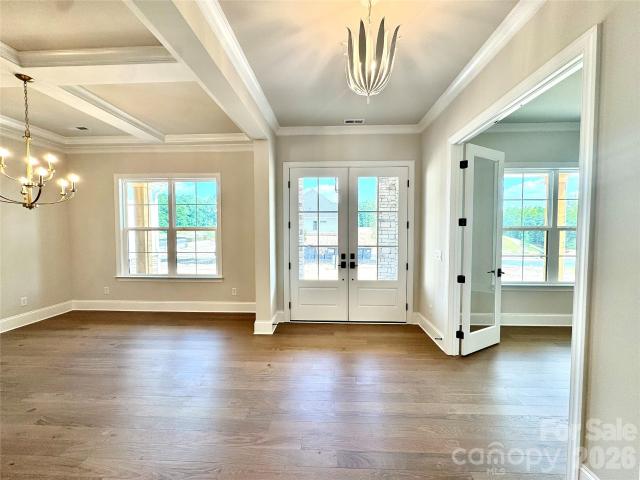 452 Voyager Lane NE