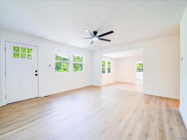 452 Vineyard Avenue