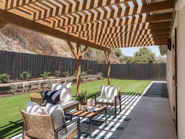 4534 Chateau Dr