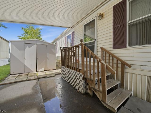 4534 Lake Road E 23