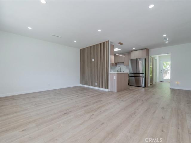 4534 Lennox