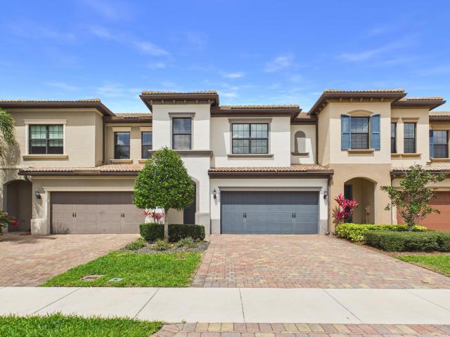 4534 San Fratello Cir, Lake Worth, FL 33467 | MLS #R11154 | Compass