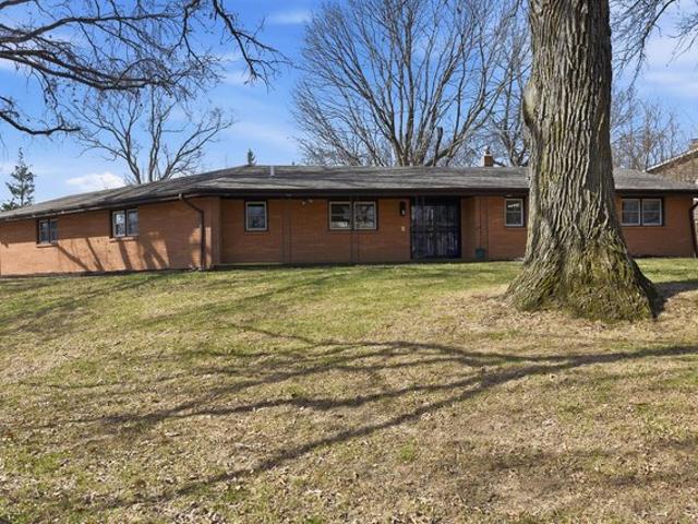 4535 Manchester Dr, Omaha, NE 68152