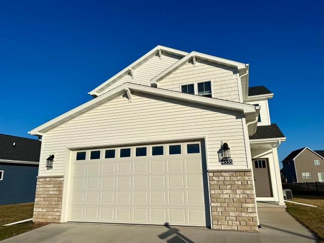 4535 N Cherryvale Ave, Appleton, WI 54913 | MLS #50320 | Compass