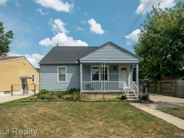 4535 Niagara St, Wayne, MI 48184