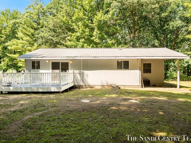 4536 Dalson Rd, Twin Lake, MI 49457