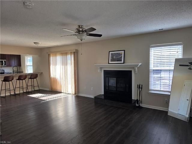 4536 Genoa CIR