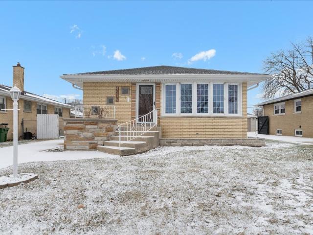 4536 W 100th Pl, Oak Lawn, IL 60453 | Compass