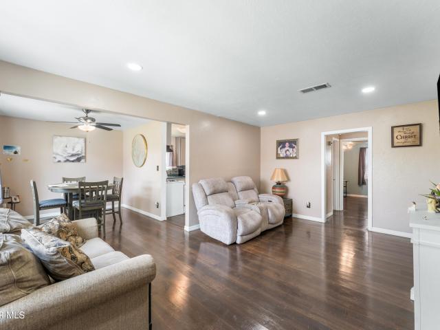 45370 Elm Ave, Lancaster, CA 93534 | MLS #26002 | Compass