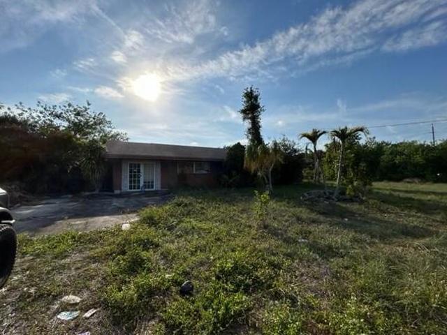 4537 Mathis St, Lake Worth, FL 33461