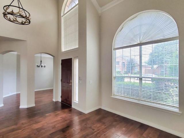4537 Oak Shores Drive