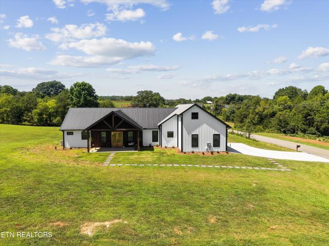 4537 Big Springs Rd