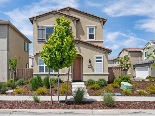 4537 Blackrock Dr, Sacramento, CA 95834