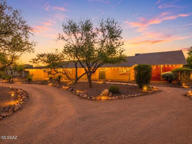 4537 E San Carlos Pl S, Tucson, AZ 85712