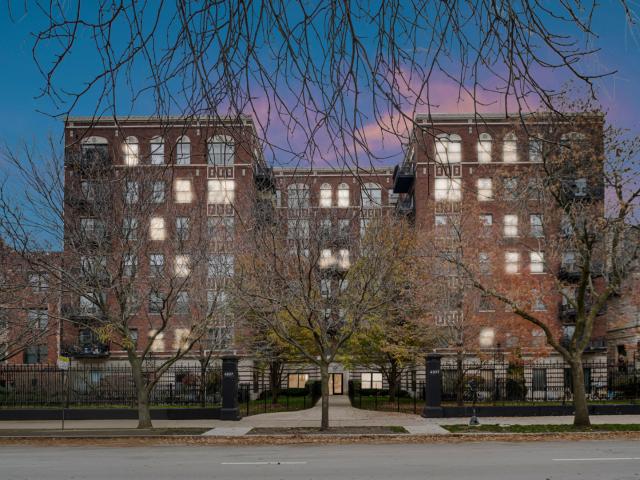 4537 S Drexel Blvd, Unit 503, Chicago, IL 60653 | MLS #12519 | Compass
