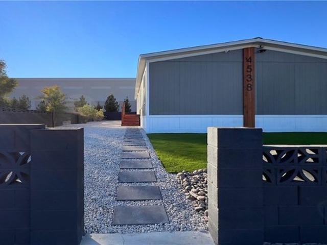 4538 Crystal Peak Dr, Las Vegas, NV 89115