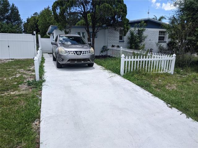 4538 W Minnehaha St, Unit B, Tampa, FL 33614 | MLS #TB8490 | Compass