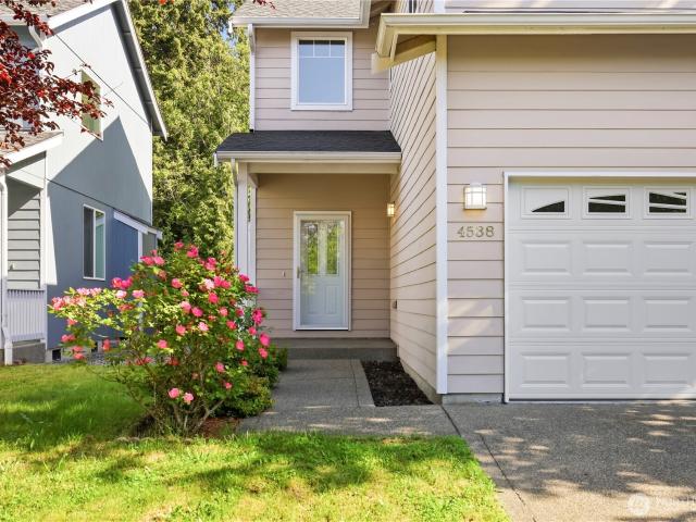 4538 20th Way NE