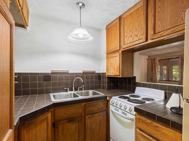 4539 E Sanford Lake