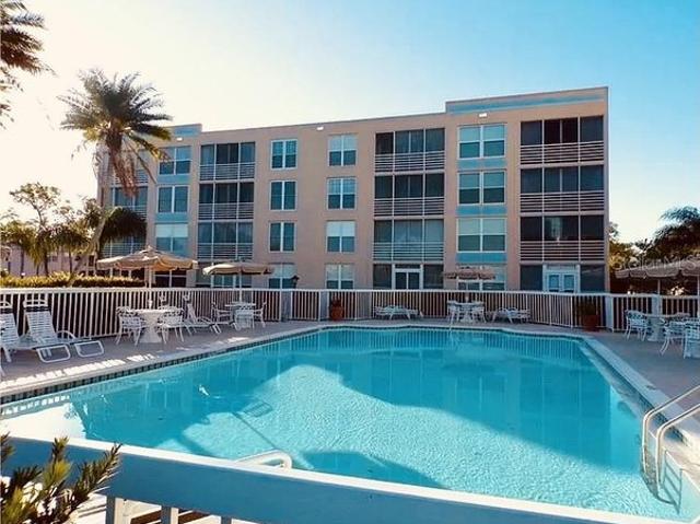 4530 Pinebrook Cir Apt 302, Bradenton, FL 34209