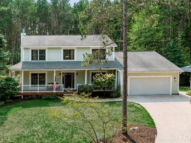 4530 Summit Forest Dr NE Unit 14, Rockford, MI 49341