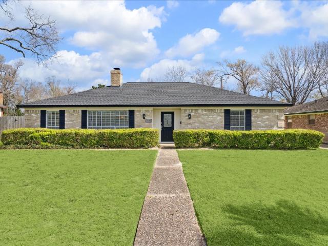 4530 T C Jester Blvd, Houston, TX 77018 | MLS #34551 | Compass