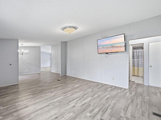 4530 Taft HWY