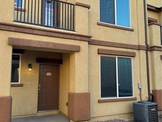 4530 Townwall St, Las Vegas, NV 89115