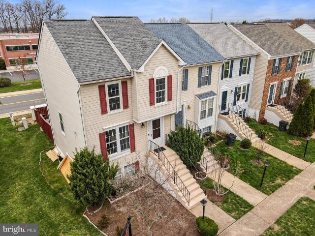 45310 Gable Square