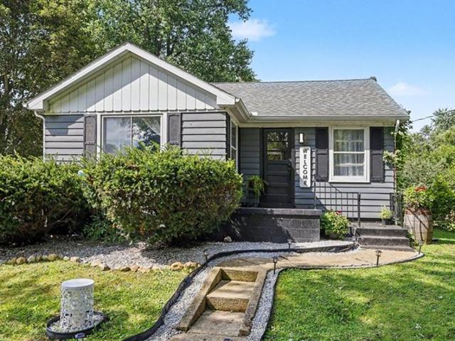 4531 Mead Rd, Buchanan, MI 49107