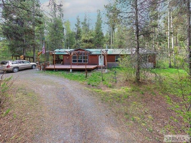 4531 E Moose Ln, Ashton, ID 83420