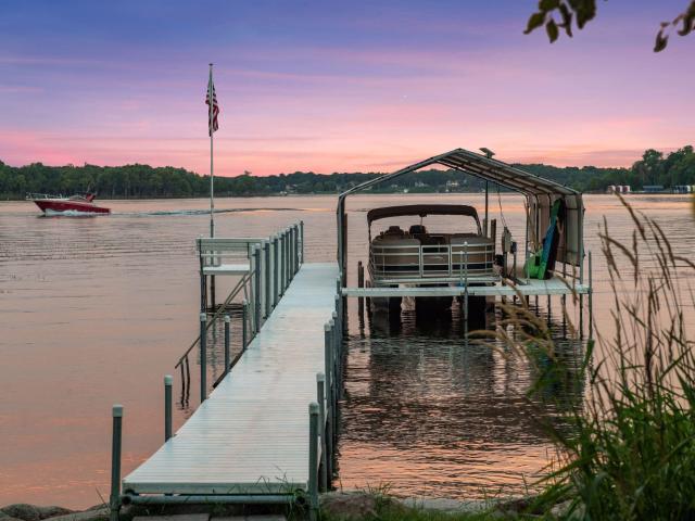 4531 Island View Drive