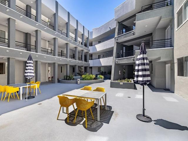 4532 Murietta Ave 2 Bedroom Apartment for Rent at 4532 Murietta Ave, Los Angeles, CA 91423 Sherman Oaks