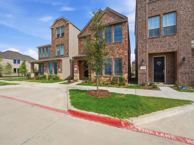 4532 Community Court