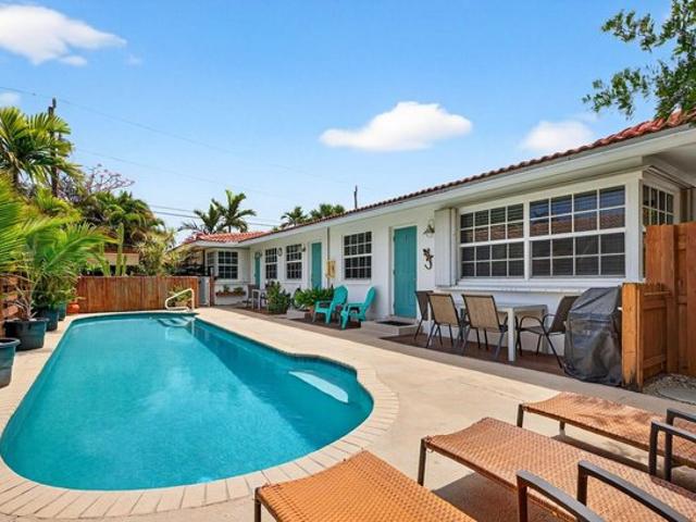 4532 Poinciana St, Lauderdale By The Sea, FL 33308