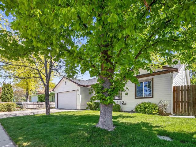 4532 S Chariot Way