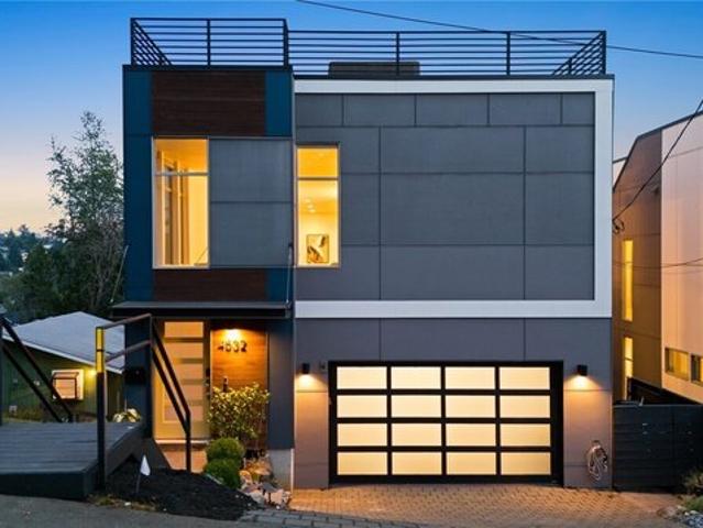 4532 51st Pl SW, Seattle, WA 98116