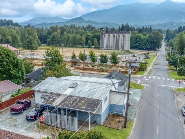 45337 Main St, Concrete, WA 98237 | MLS #2497