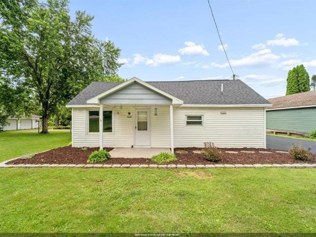 4533 Grandview Rd, Larsen, WI 54947