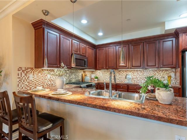 4533 Vista Del Monte Avenue 201