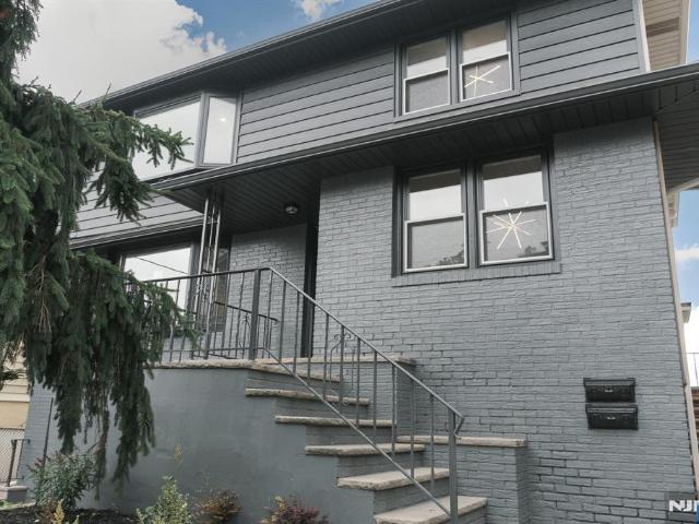 453 8th Street