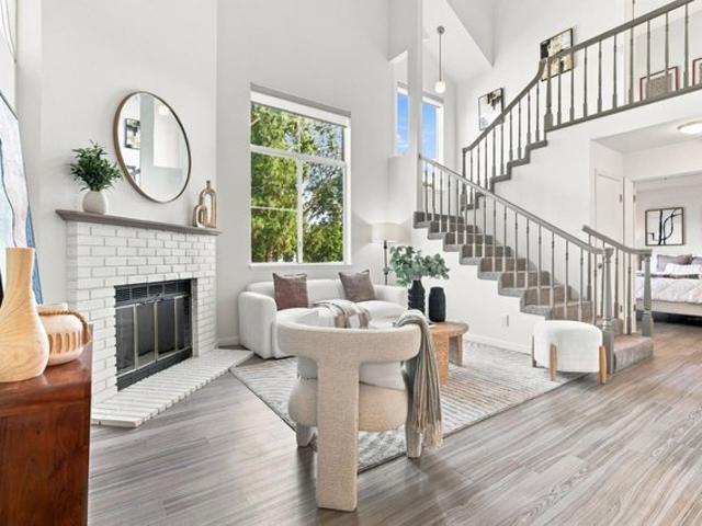 453 Cork Harbour Cir Apt F, Redwood City, CA 94065
