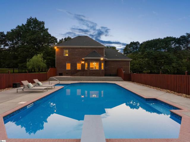 453 Circle Road
