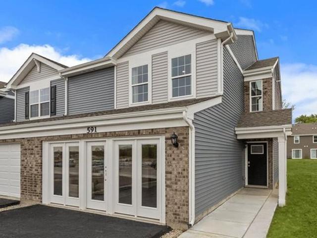 453 Cressmoor Blvd, Hobart, IN 46342