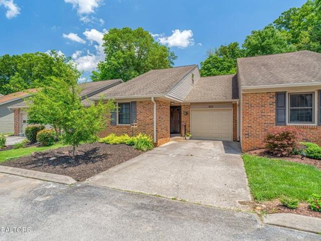 453 Amanda Cir, Knoxville, TN 37922