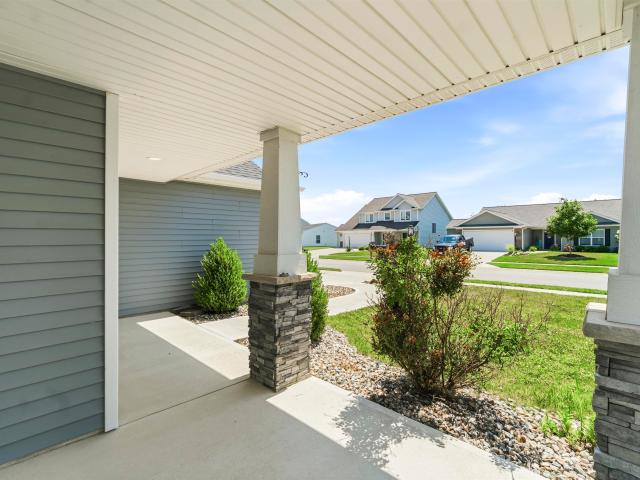 453 Barnsley Cove