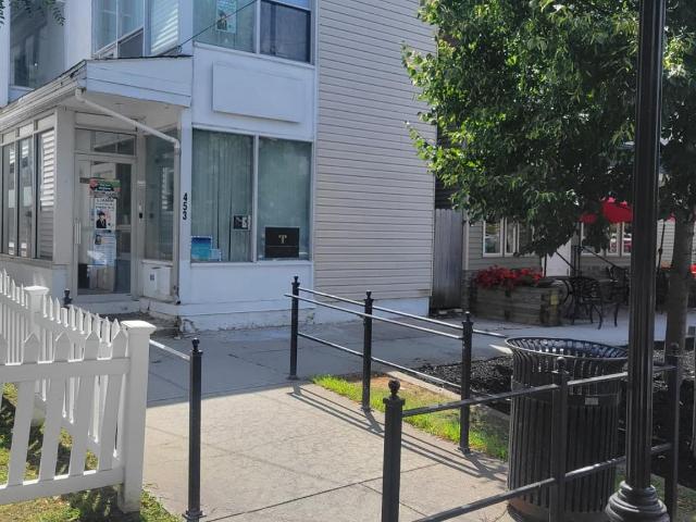 453 Broadway