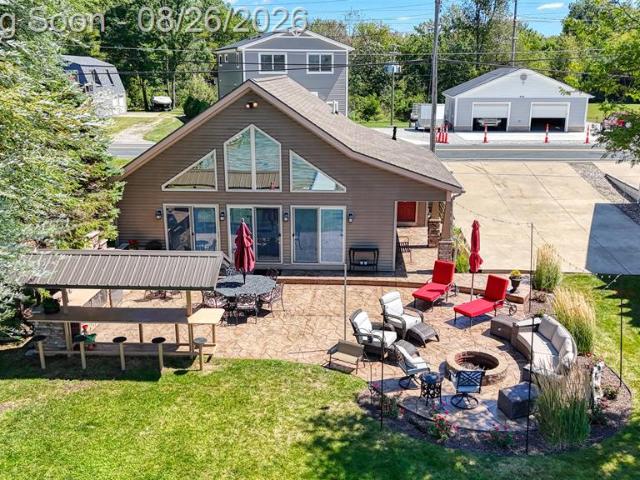453 E Shore Drive