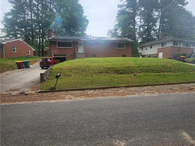 453 Forest LN
